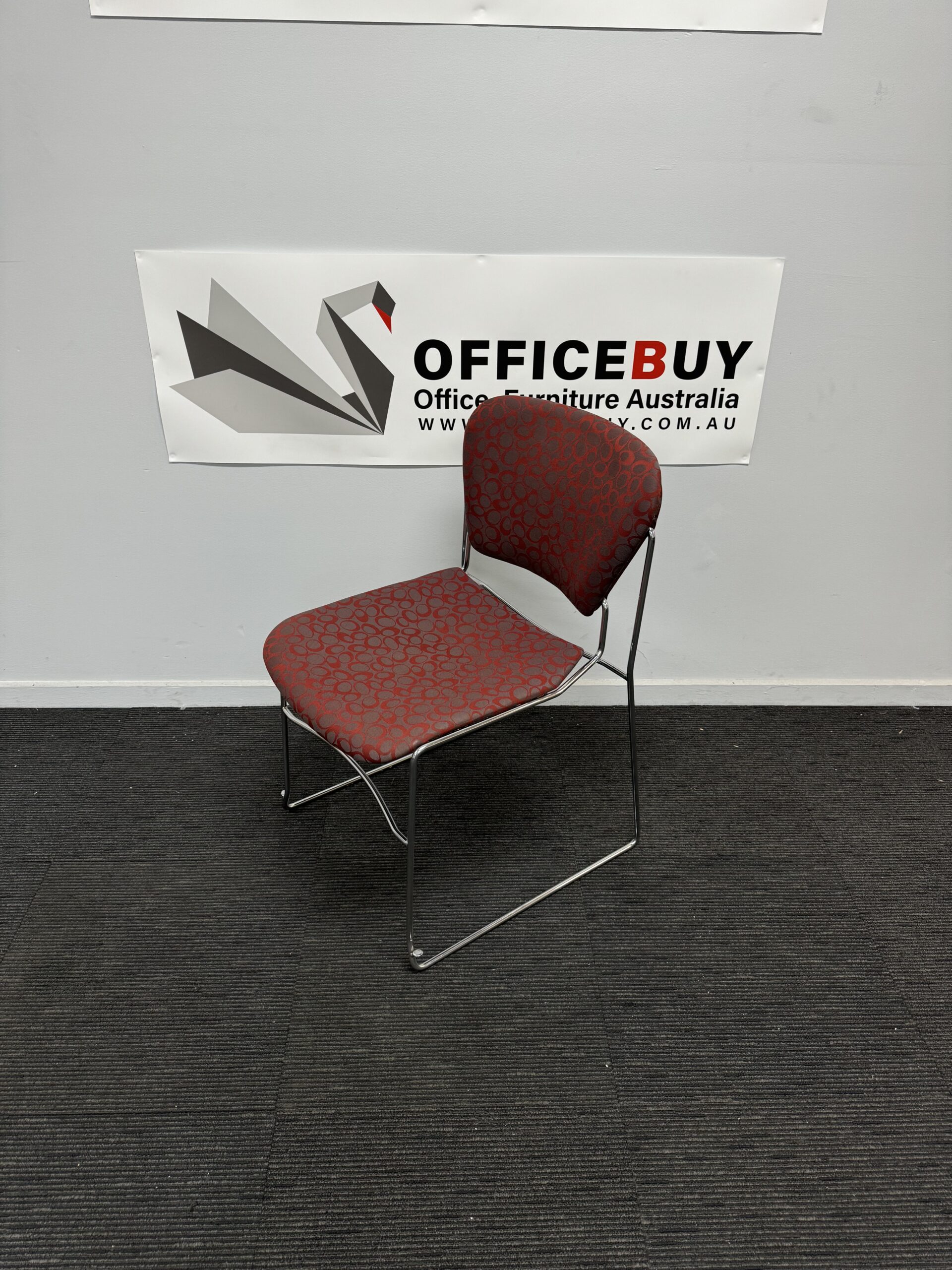 Second Hand Reclining Stackable CHEYENNE Visitor Chair - OfficeBuy